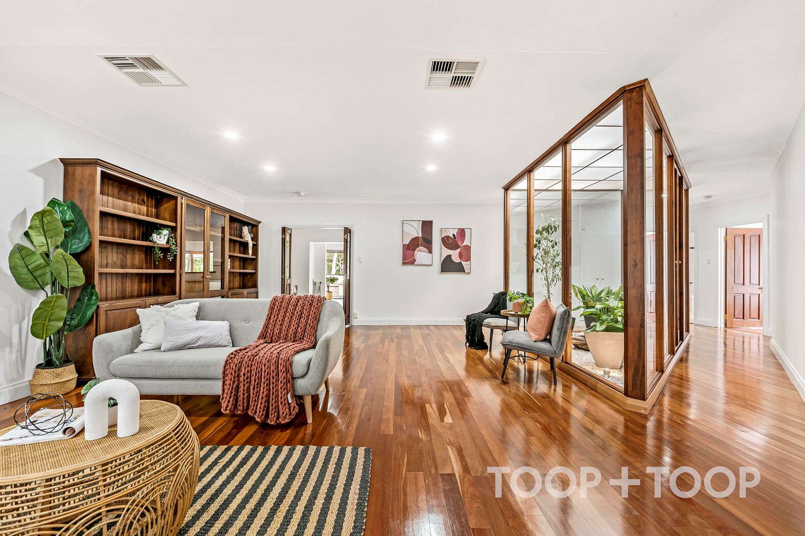 Make an Offer - TOOP+TOOP