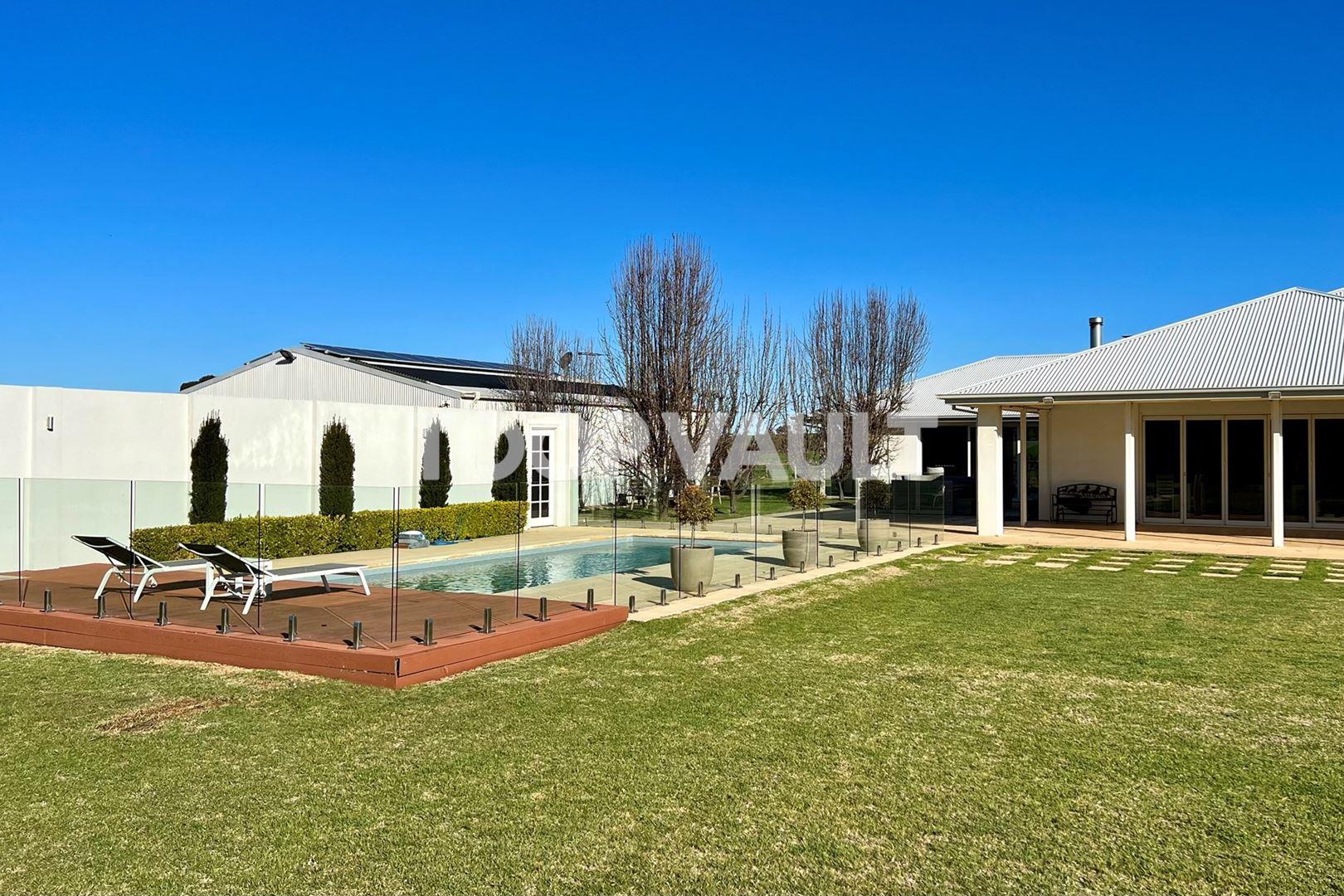 TOOP+TOOP Real Estate